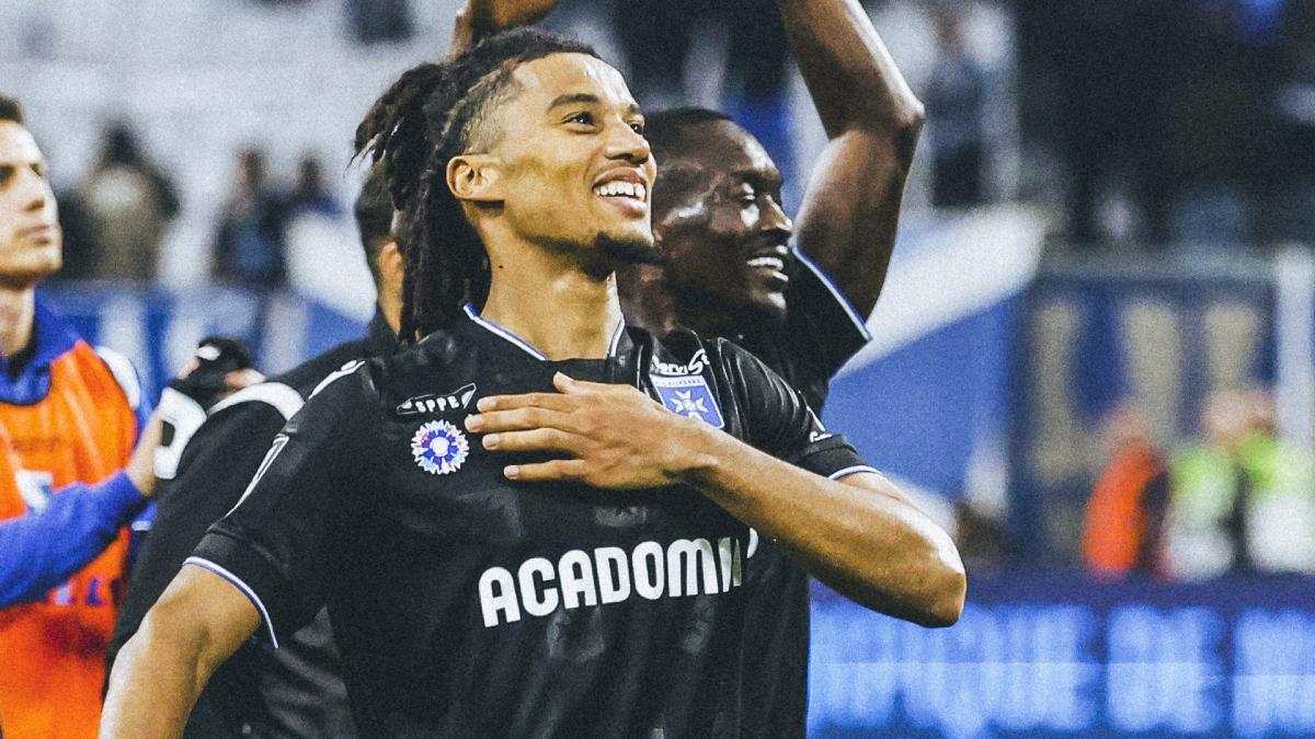 Dos vías en nuestra Liga para Clément Akpa