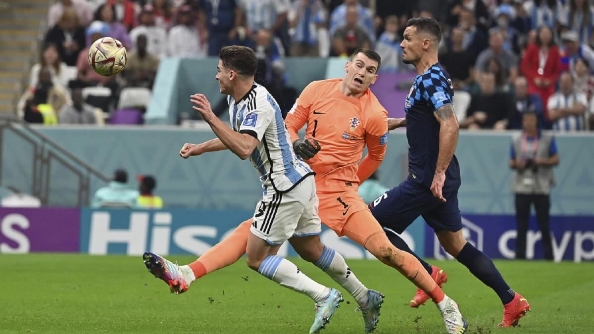 "Julián Álvarez podría ir al Real Madrid"