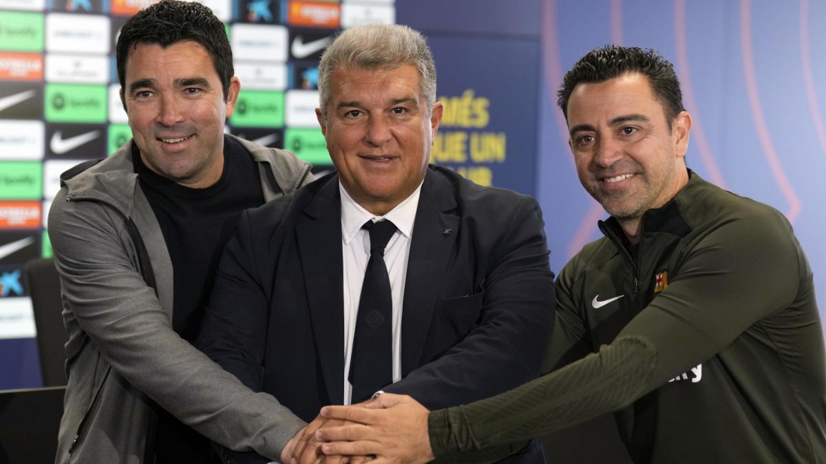 El FC Barcelona comunica la desvinculación de Xavi