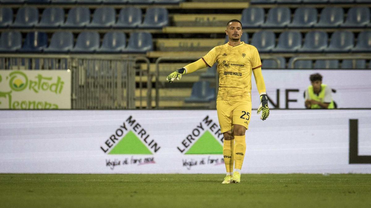 Elia Caprile responde a los rumores