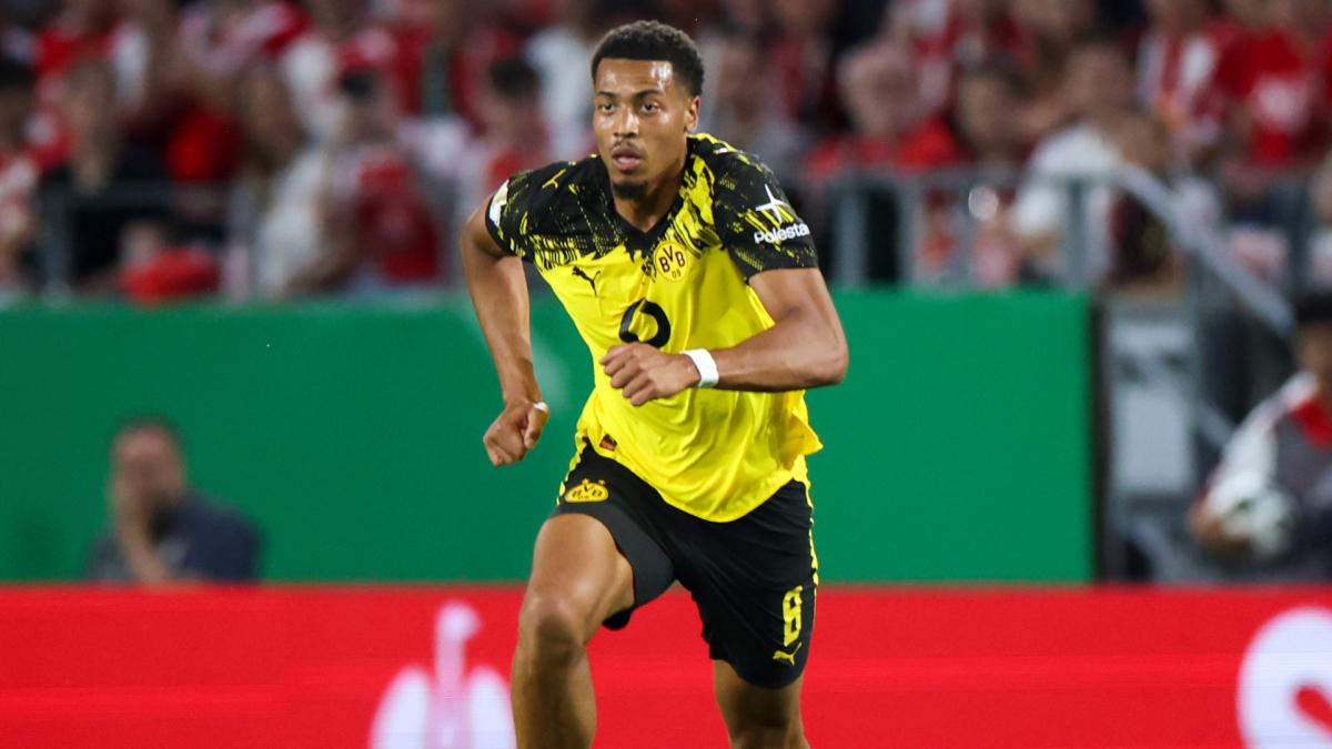 Nuevo admirador para Felix Nmecha en Inglaterra