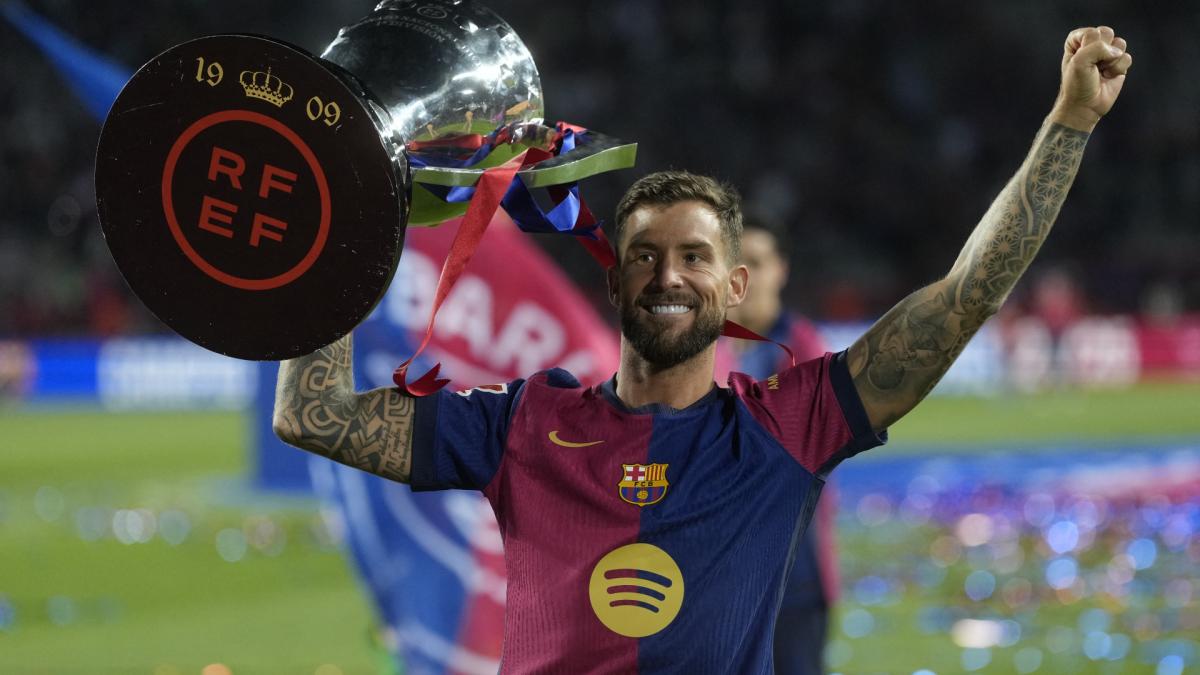 Iñigo Martínez justifica su salida del FC Barcelona