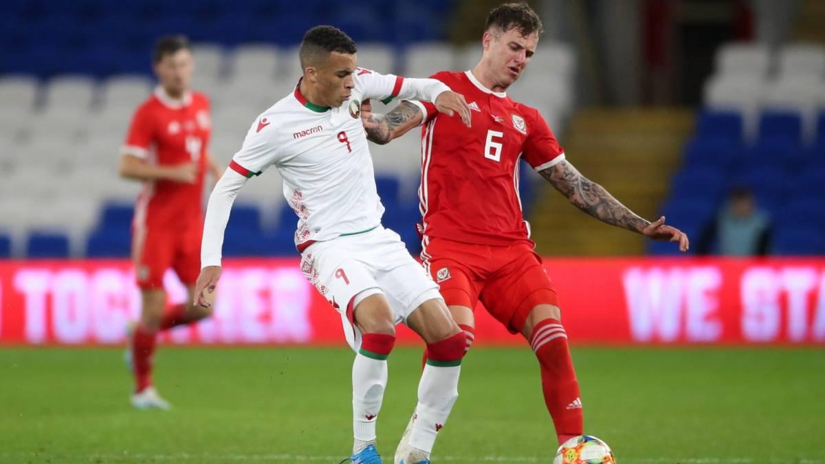 El Tottenham ficha a Joe Rodon