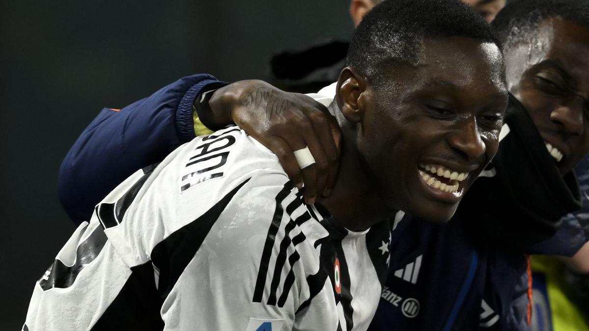 Giuntoli lo reconoce: la Juventus tiene un plan con Kolo Muani