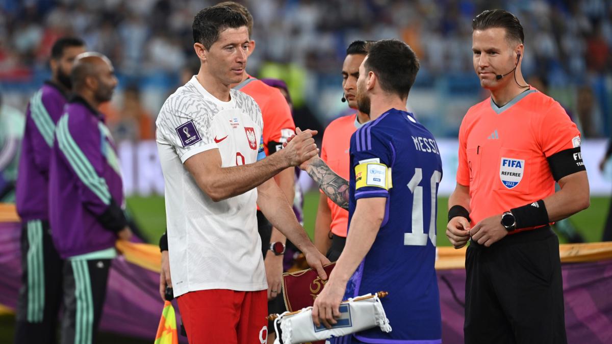 Robert Lewandowski abre la puerta del FC Barcelona a Leo Messi