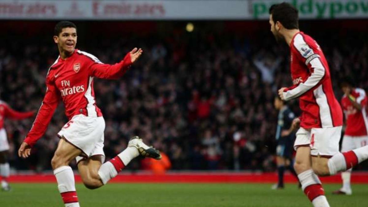 Sevilla: Denilson es la nueva opción para la medular