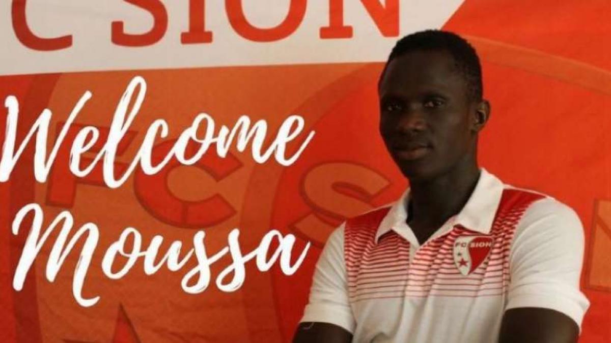 Info Fichajes | El Real Betis negocia por Moussa Djitté