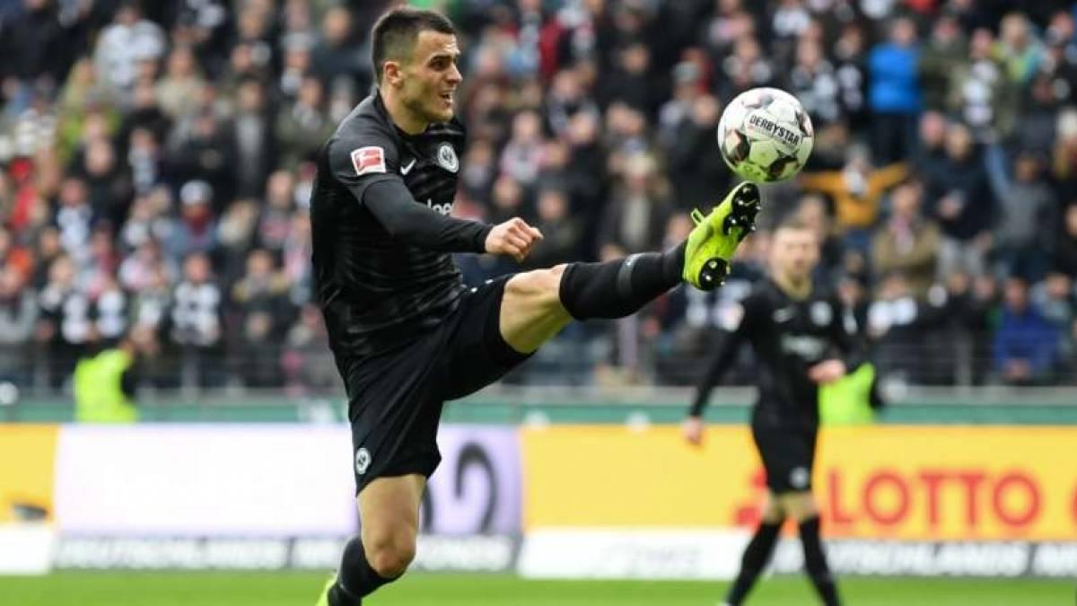 El Inter de Milán valora una alternativa para Ivan Perisic