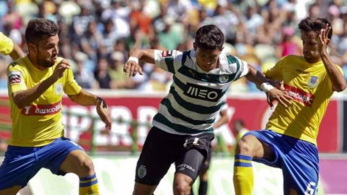 El Pichichi de la Liga Sagres impresiona a Málaga, Valencia y Villarreal