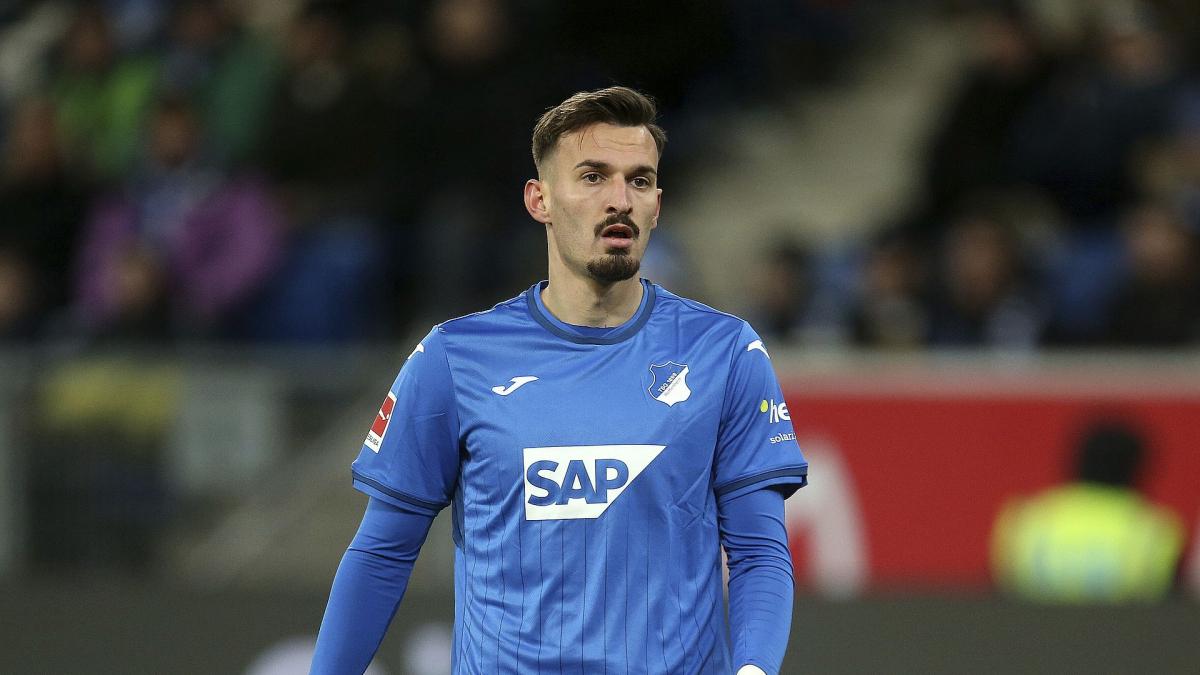 El Augsburgo refuerza su delantera