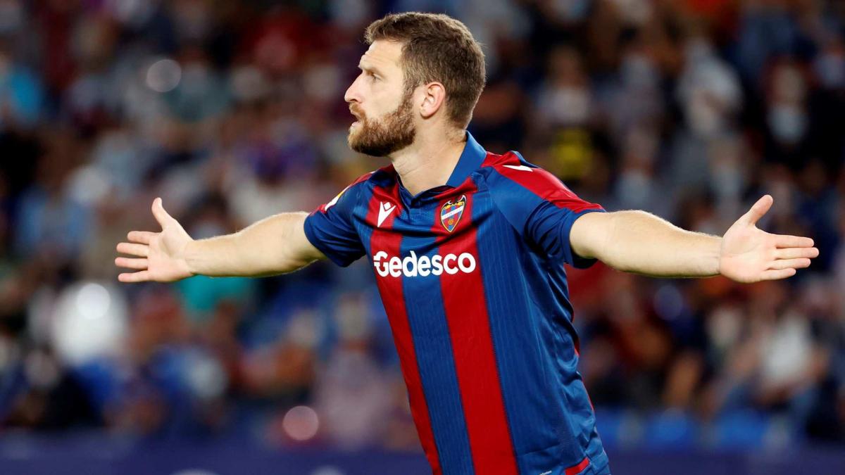 Shkodran Mustafi justifica su aterrizaje en el Levante
