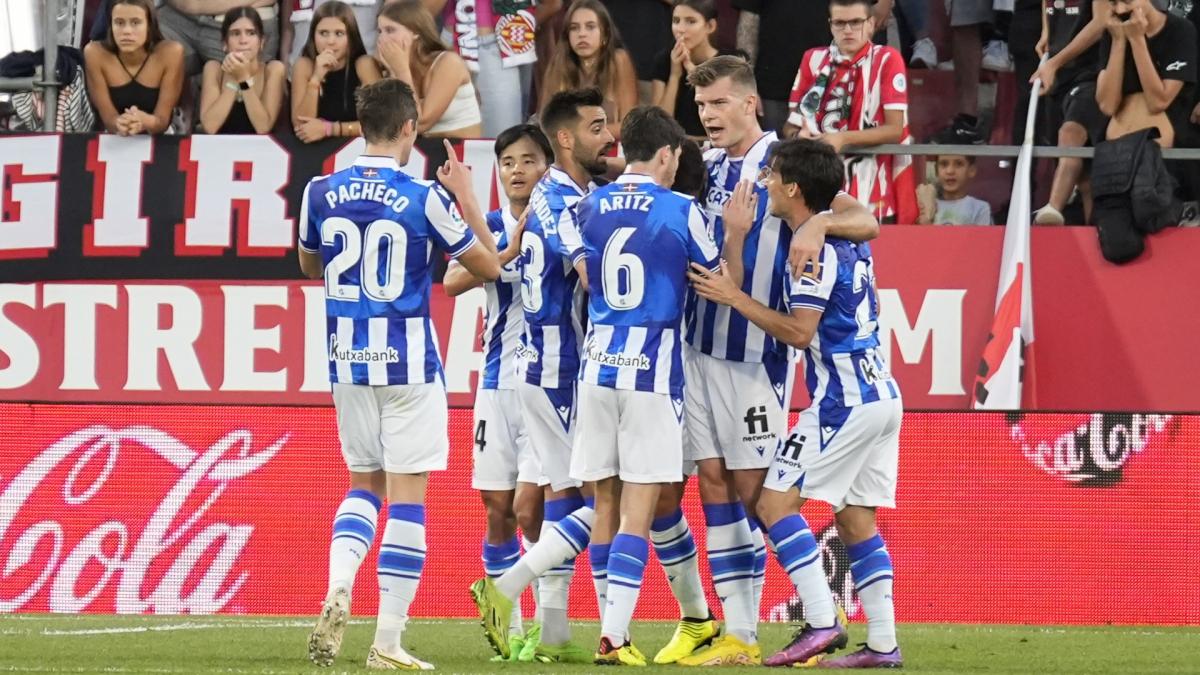 La Real Sociedad cede dos piezas al Deportivo Alavés