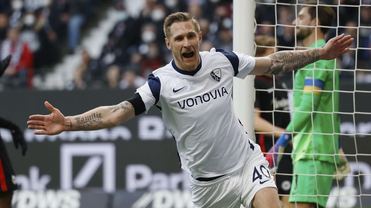 Sebastian Polter refuerza el ataque del Schalke