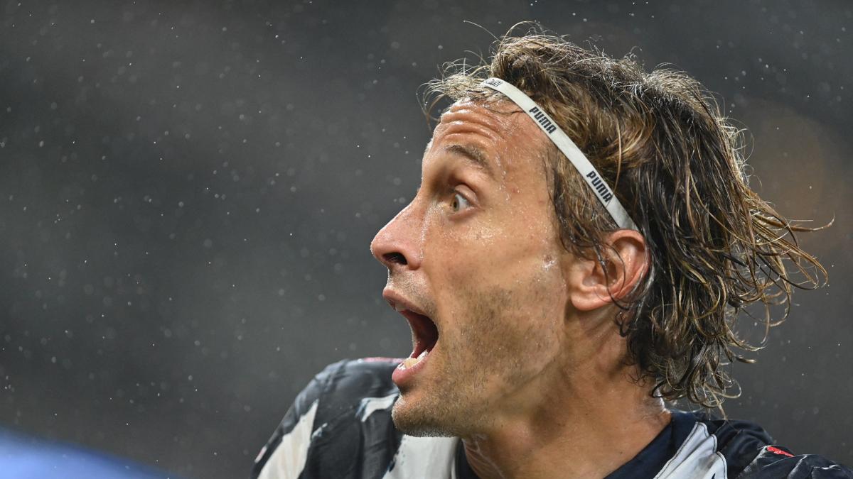 Sergio Canales vuelve a casa