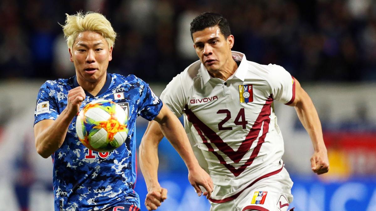 Takuma Asano aterriza en el Bochum