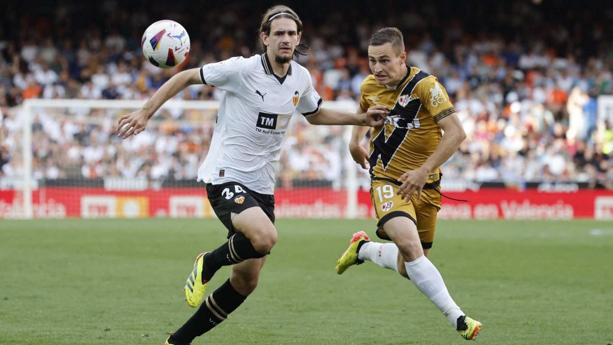 El futuro de Yarek Gasiorowski es una incógnita